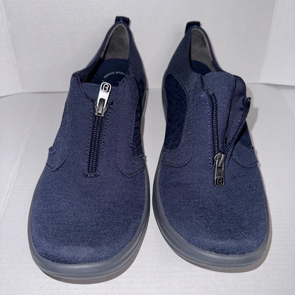 Bzees | Shoes | B Zees Sneaker Zip Up Navy Blue | Poshmark